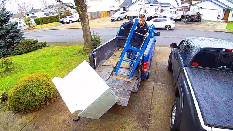 Caught in 4K! Funniest Security Camera Moments & Fails – buzzlook